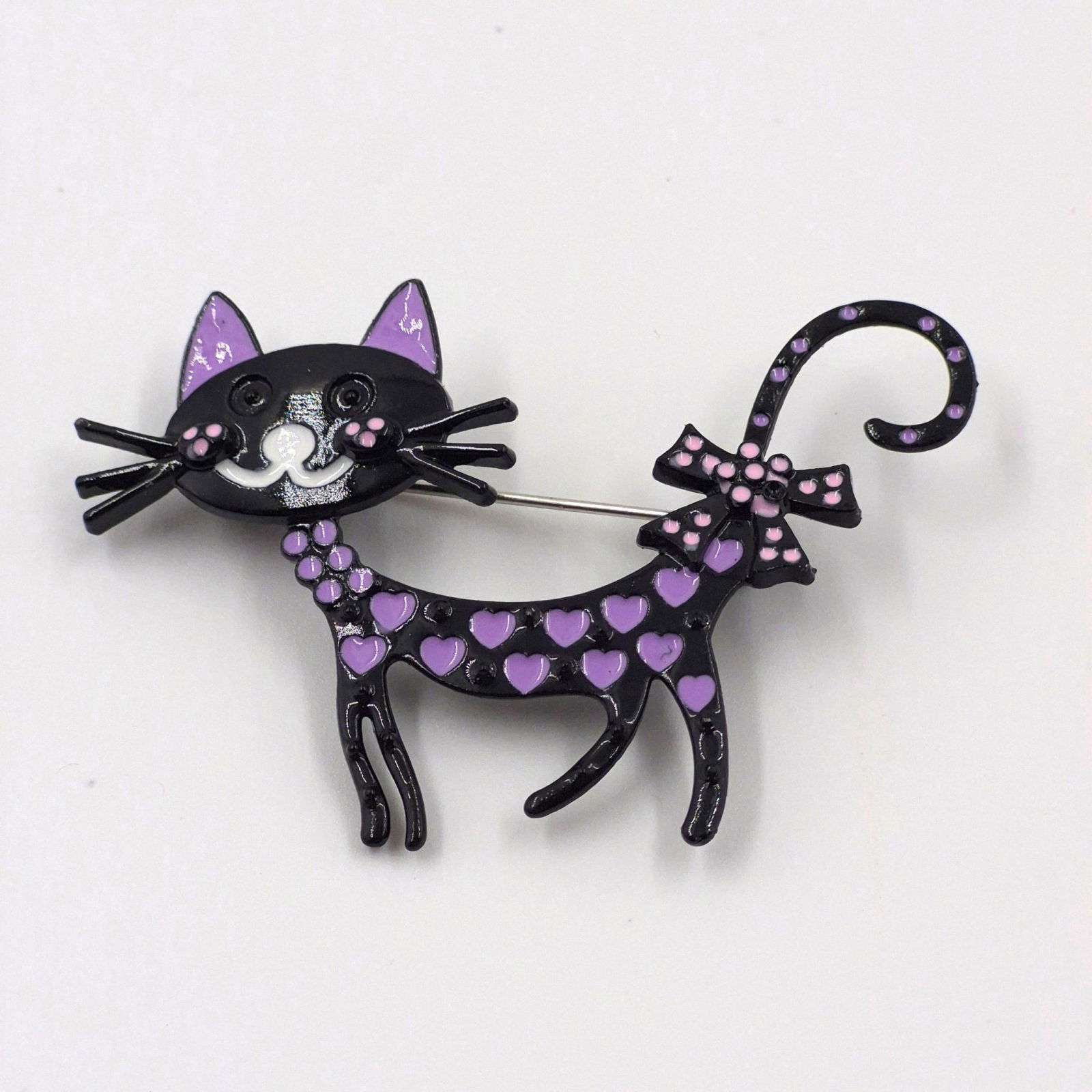 Reducere la 11,99 lei | Brosa metalica pisicuta neagra cu inimioare mov ...